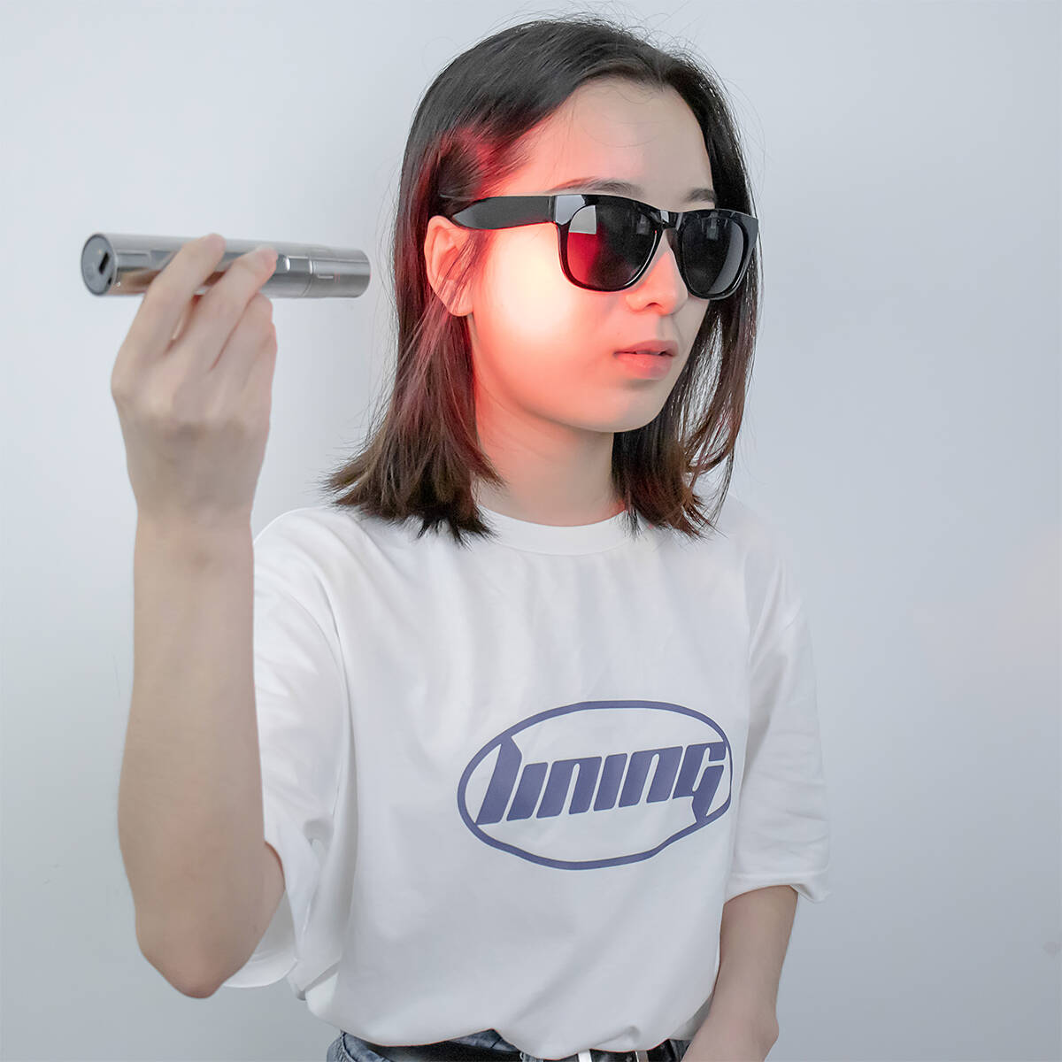 Portable Infrared Light Therapy Red LED Flashlight for Sale