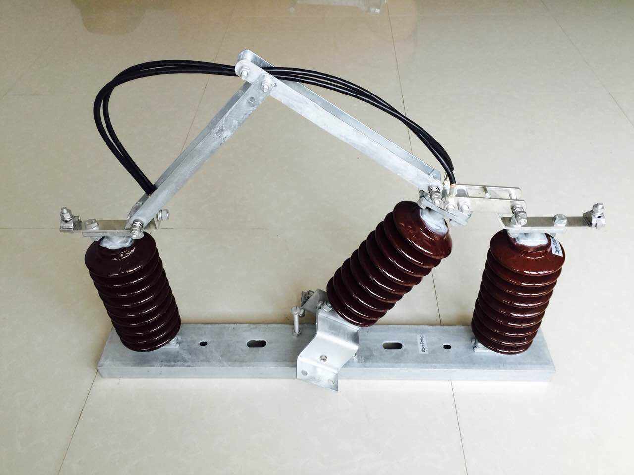 RH-B-33kV Outdoor Gang Isolator Switch Model RH disconnector switch