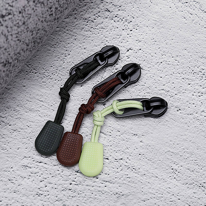 Nylon Cord Zip Puller Manufacturer / Dealer