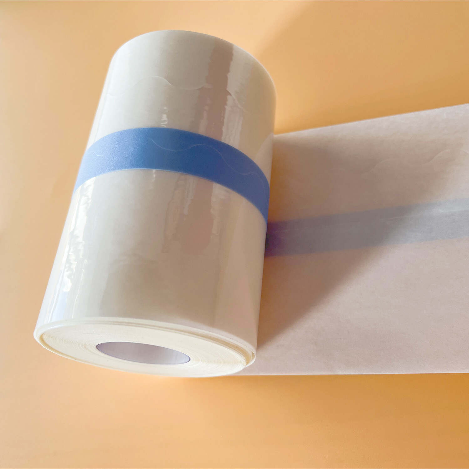 Adhesive Retention Roll: A Versatile Solution for Medical Applications