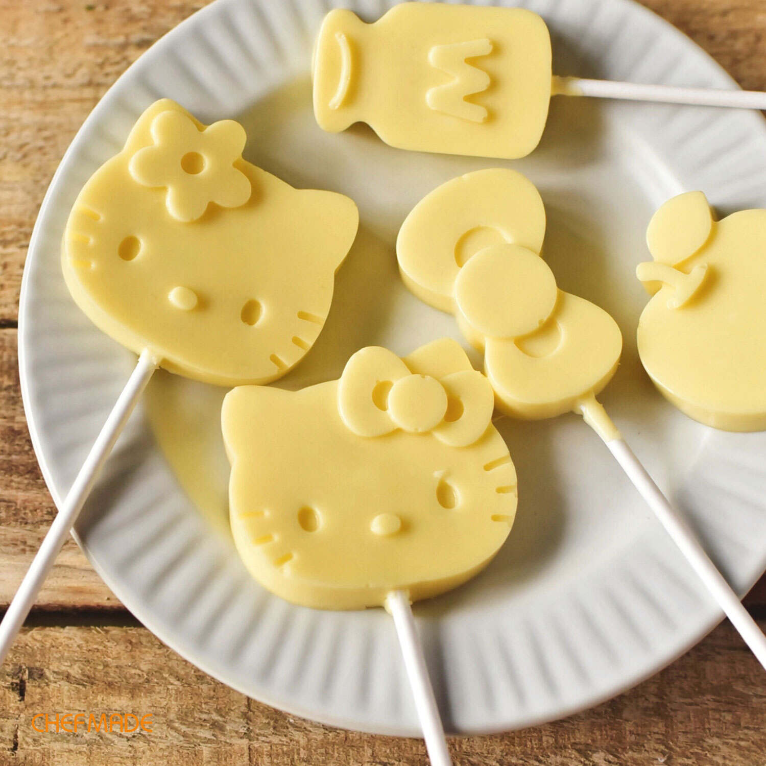 Hello Kitty Chocolate Lollipop Molds