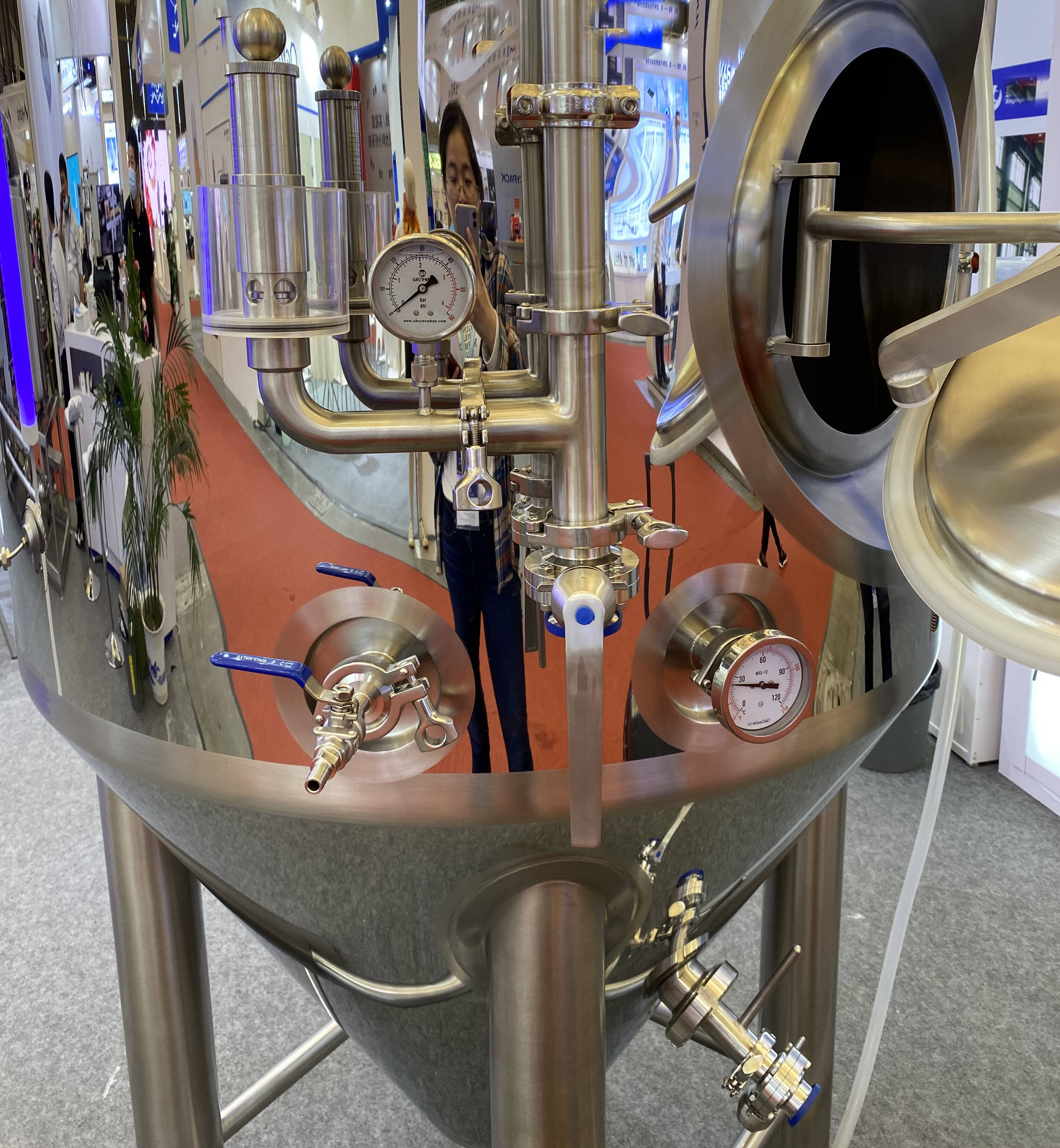 Sanitary Flush Bottom Tank Valve