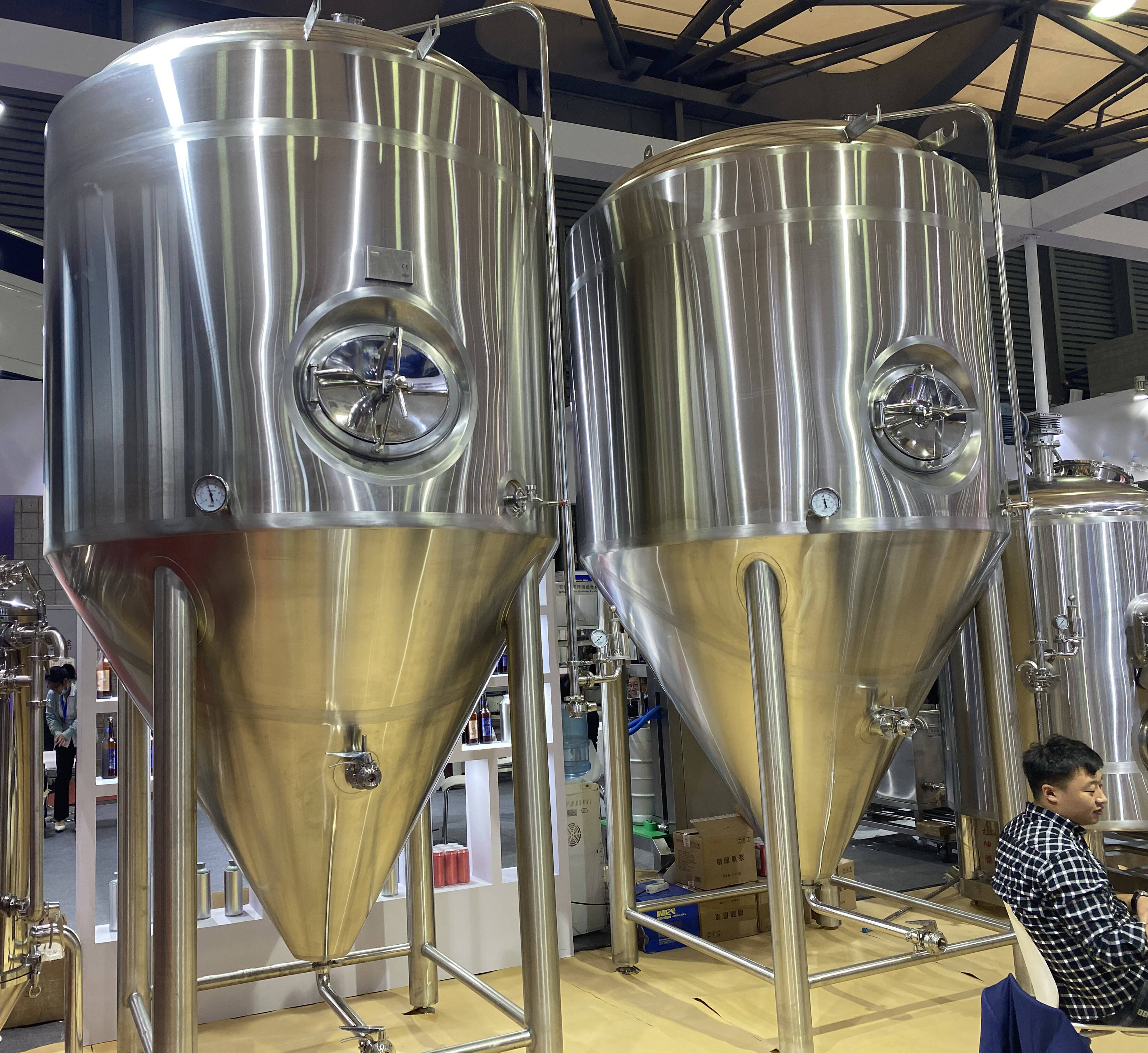 Sanitary Flush Bottom Tank Valve